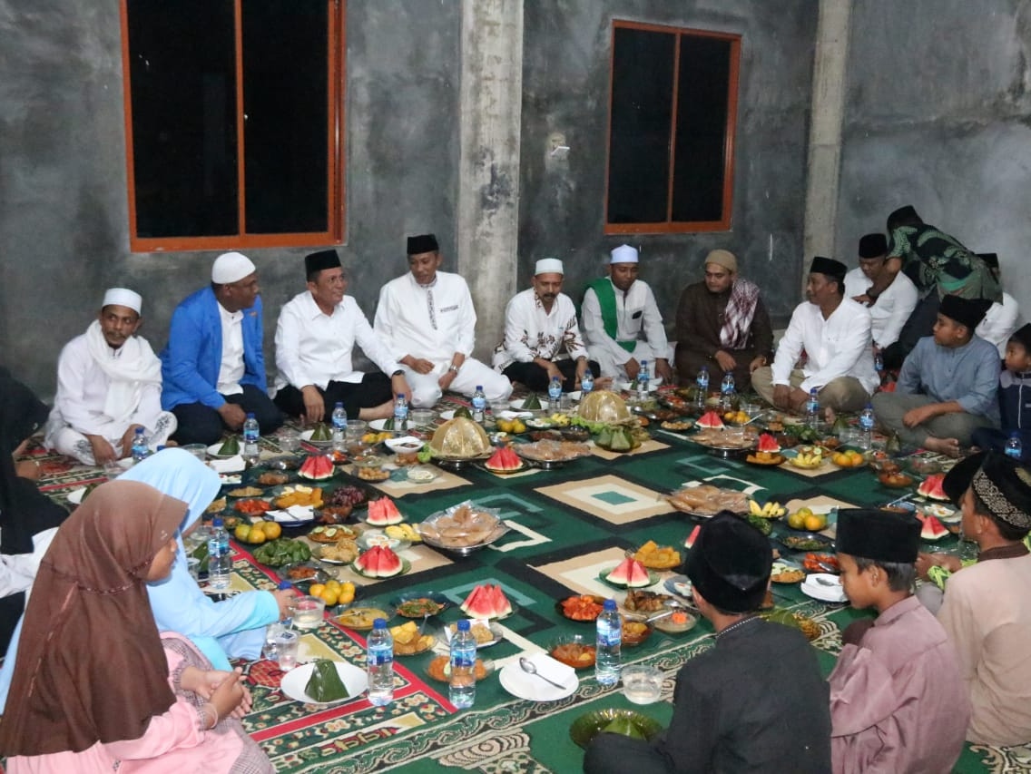 Gubernur Ansar Hadiri Peringatan Maulid Nabi Muhammad SAW 1444 H ...