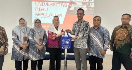 Bupati Natuna Jalin Kerja Sama dengan UNRIKA, Persembahkan Beasiswa ...